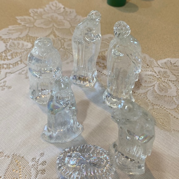 Holiday | Iridescent Glass 6 Piece Nativity Set | Poshmark